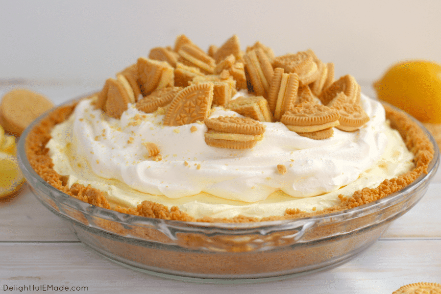 Lemon Oreo Icebox Pie | The BEST No Bake Lemon Pie recipe!