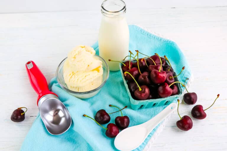 4 Ingredient Creamy Cherry Milkshake Recipe | Delightful E Made
