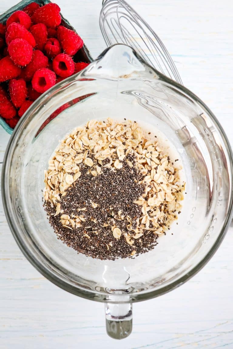 Healthy & Easy Raspberry Overnight Oats Recipe - Delightful E Made