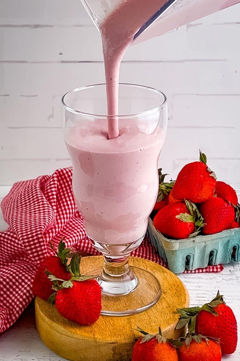 Creamy Strawberry Cottage Cheese Fruit Smoothie - Delightful E Made